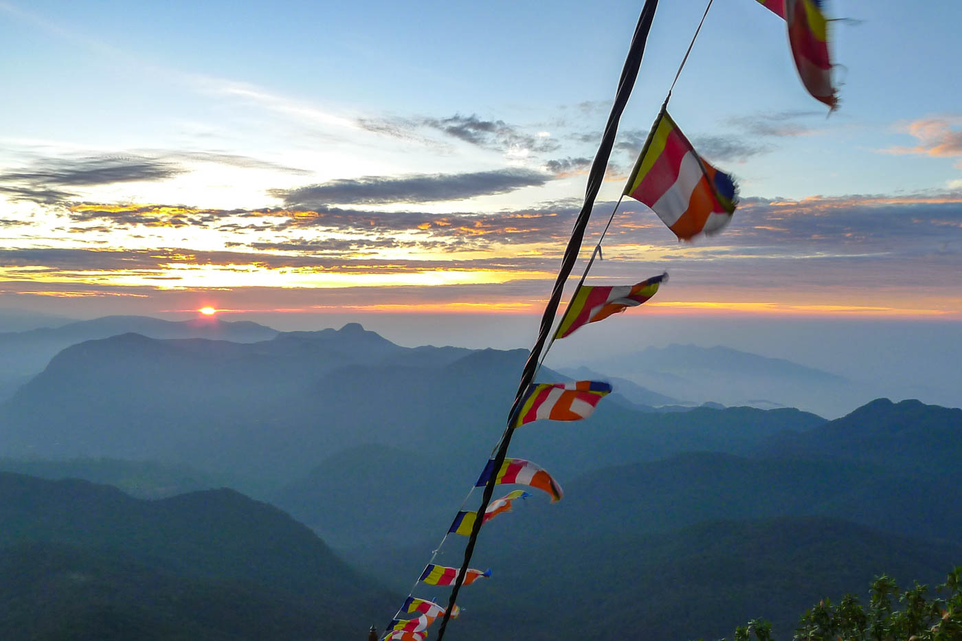 Climbing Adam’s Peak in Sri Lanka: A Complete Guide
