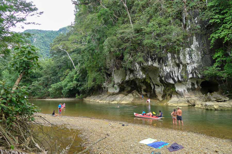 Floating bungalows in Khao Sok National Park (for every budget!)